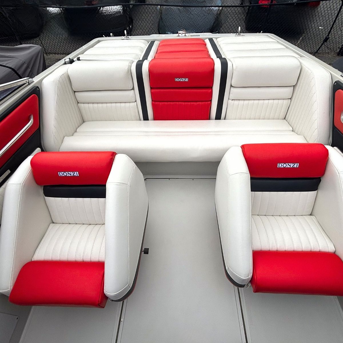 1988 Donzi Z-21 Classic Speedboat for Sale | 335HP OMC